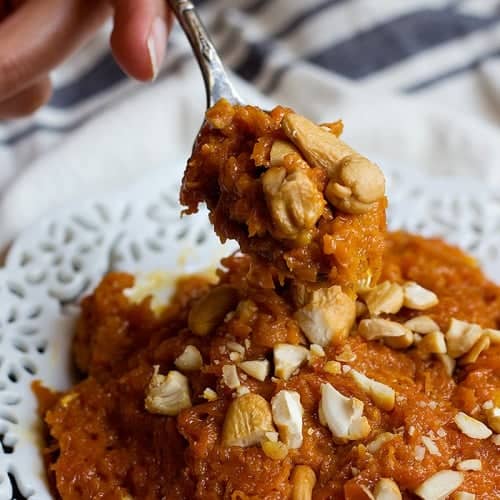 Gajar Halwa (Indian Carrot Halwa) • Unicorns in the Kitchen