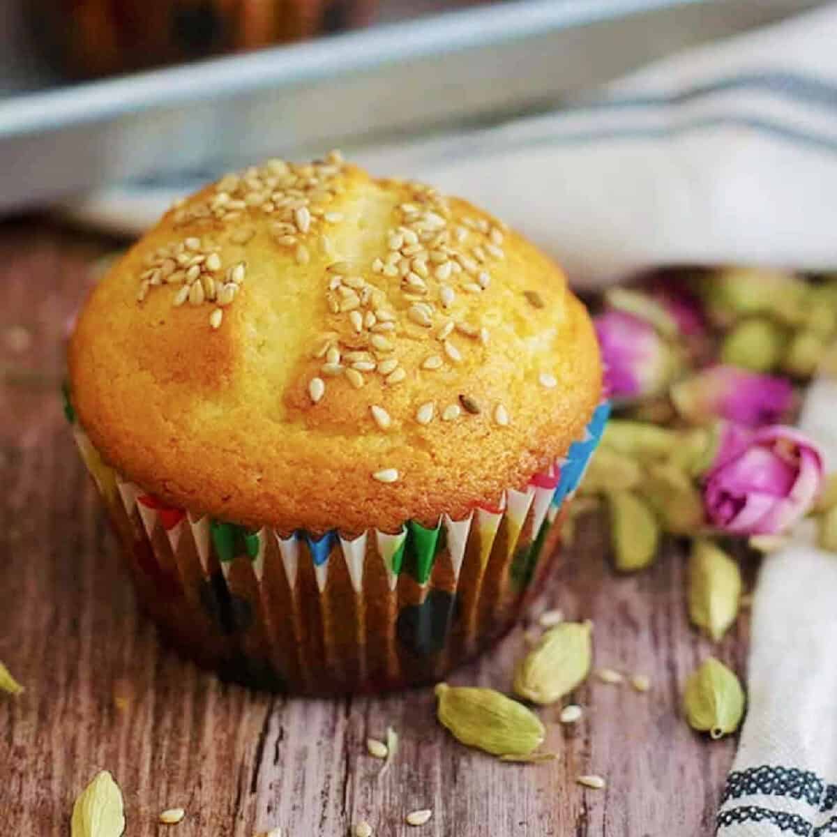 Persian Cardamom Muffins - Cake Yazdi [Video] • Unicorns in the Kitchen