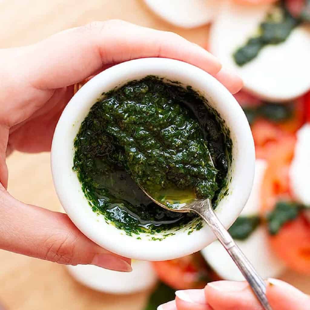 5-Minute Basil Oil Recipe • Unicorns in the Kitchen