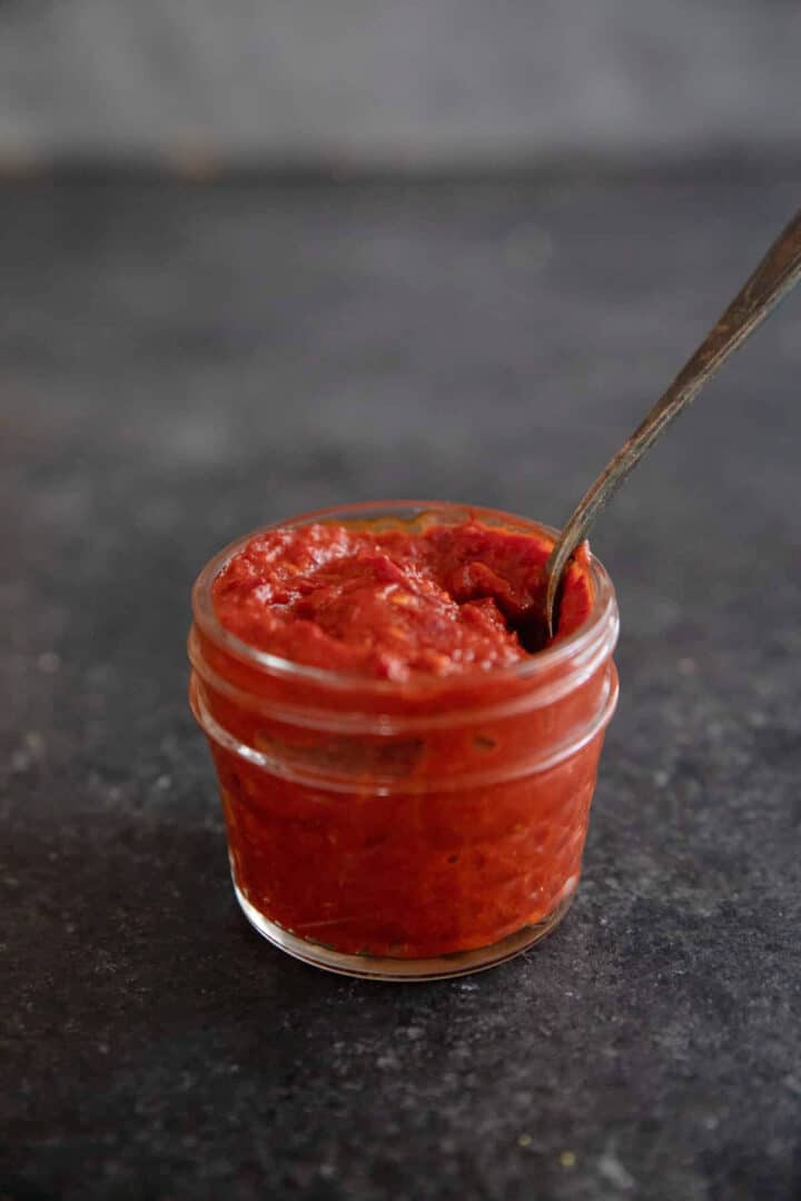 Easy Harissa Recipe • Unicorns in the Kitchen