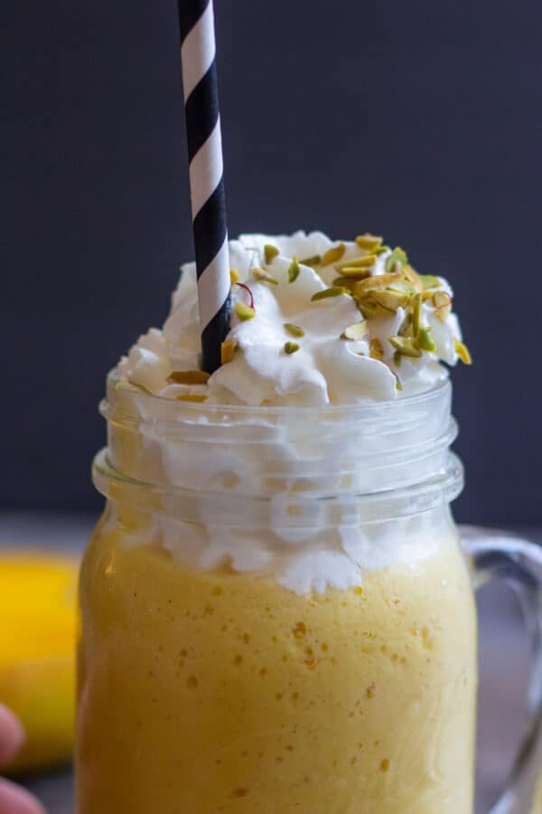 Mango Milkshake with Cardamom [Video] • Unicorns in the Kitchen