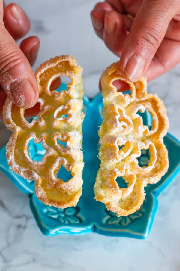 Nan Panjereh - Persian Rosettes • Unicorns in the Kitchen