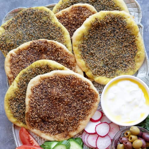 Zaatar Manakish (Manakeesh) • Unicorns in the Kitchen