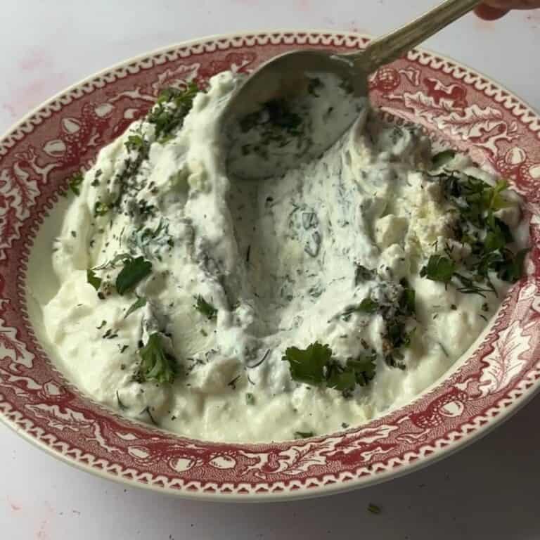 Haydari Recipe (5-Minutes!) • Unicorns in the Kitchen
