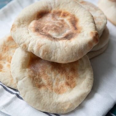 Easy Persian Barbari Bread • Unicorns in the Kitchen