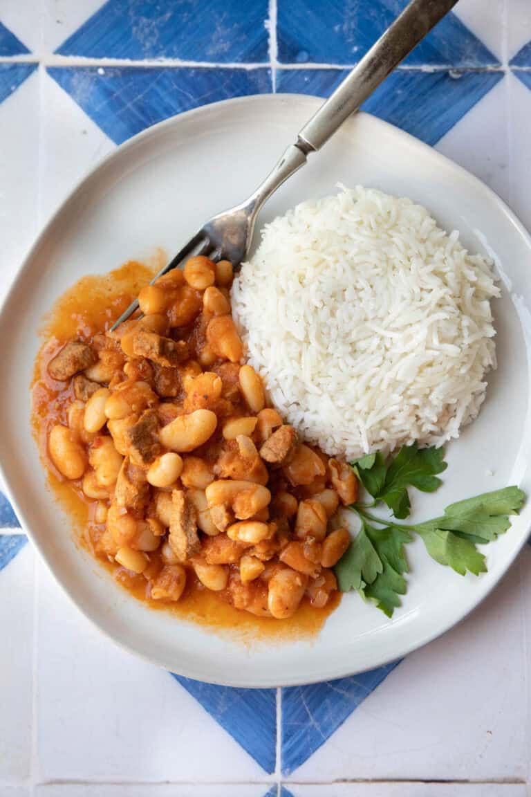 Kuru Fasulye (Turkish White Bean Stew) • Unicorns in the Kitchen