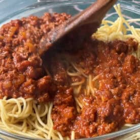 Makaroni (Persian Spaghetti) • Unicorns in the Kitchen