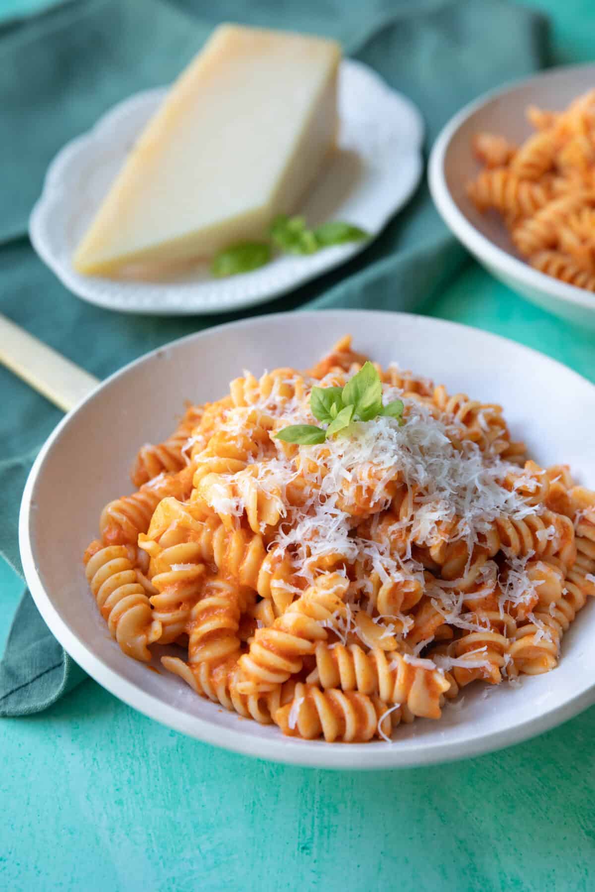 Creamy Roasted Red Pepper Pasta • Unicorns in the Kitchen