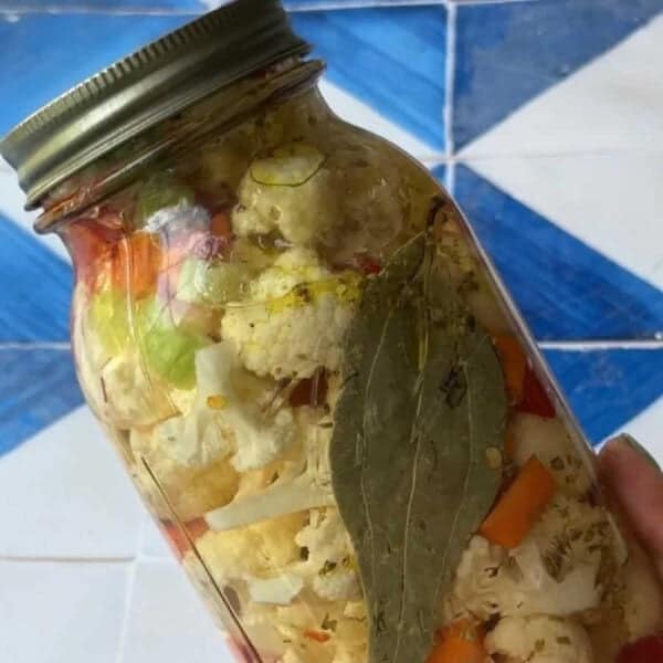 Homemade Giardiniera Recipe (Italian Pickled Vegetables) • Unicorns in ...