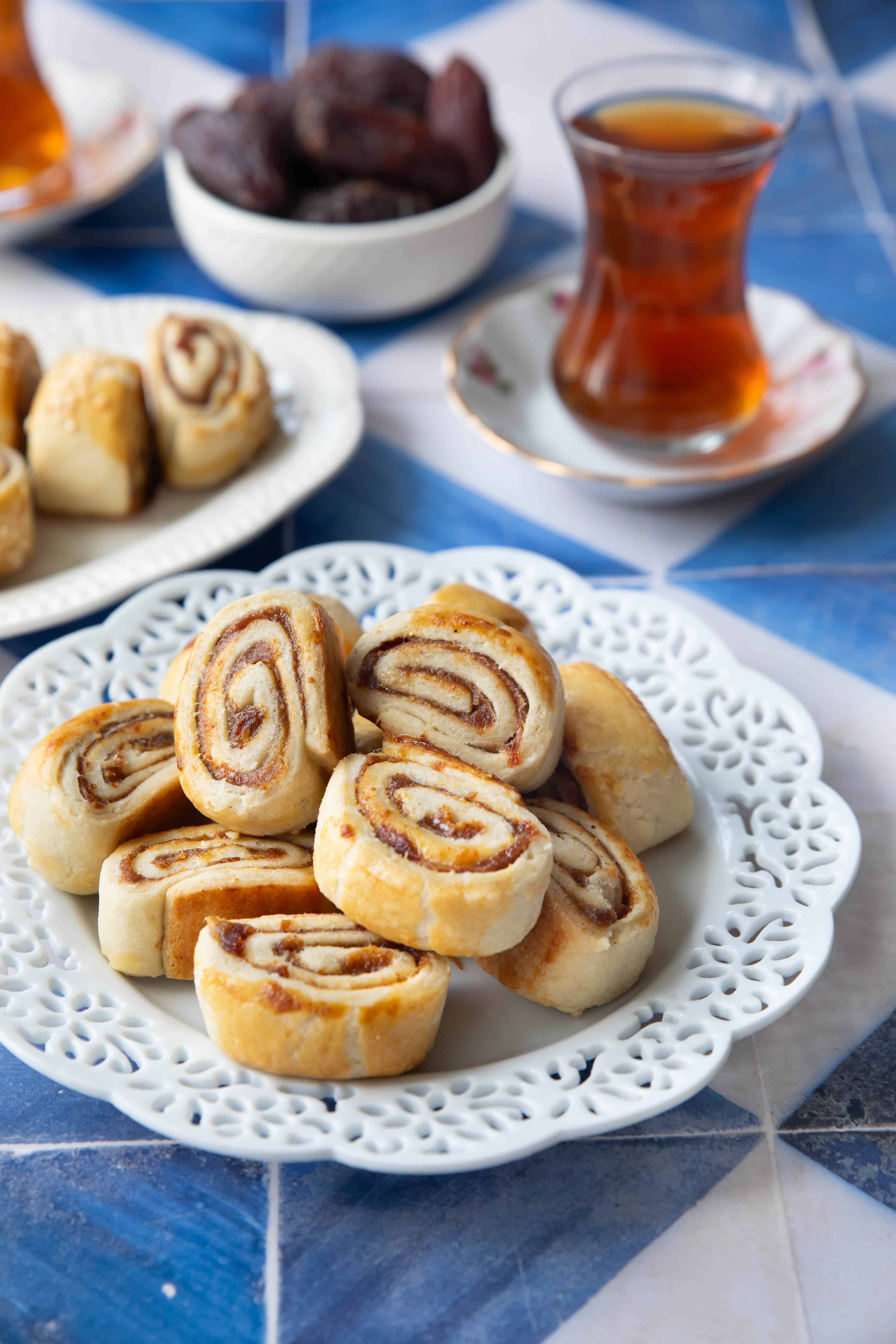 Kleicha (Iraqi Date Cookies) • Unicorns in the Kitchen