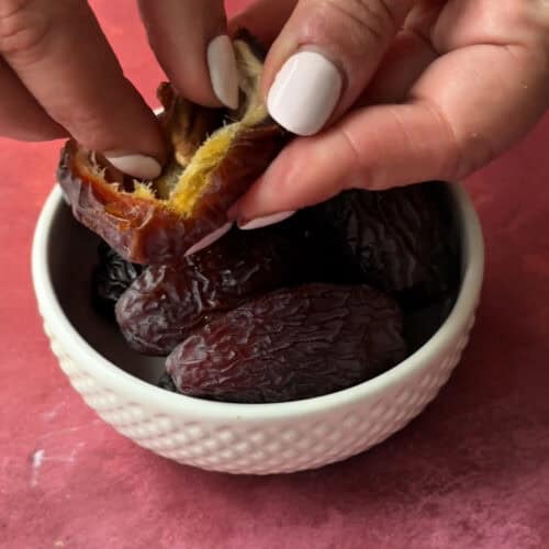 Kleicha (Iraqi Date Cookies) • Unicorns in the Kitchen